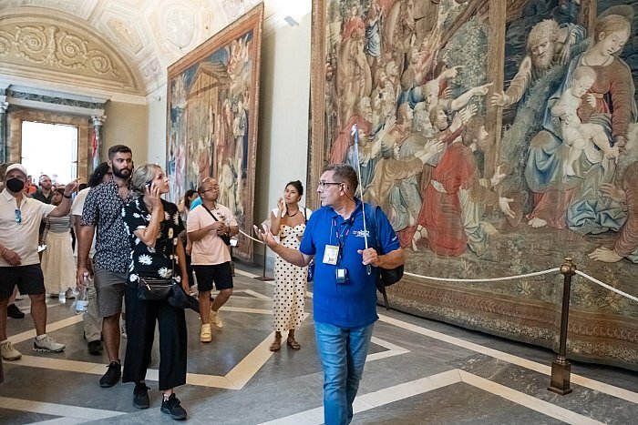 Rome: Breakfast & Tour of Vatican Museums & Sistine Chapel