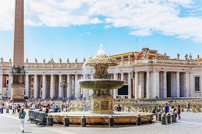 Rome: St. Peter's Basilica, Square and Grottoes Guided Tour