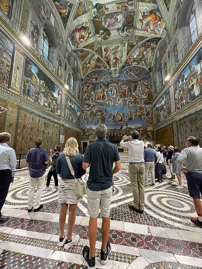 Sistine Chapel and Vatican Museums Small Group Tour