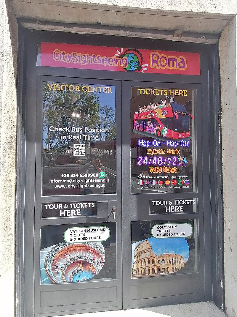 Rome: Hop-on Hop-off Bus & Vatican Museums Ticket